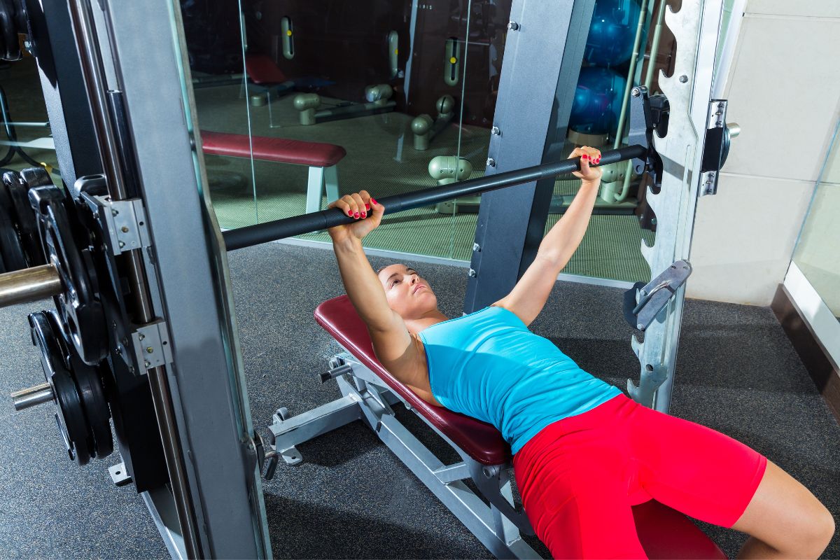 Poids barre Smith Machine : Explications ultra complètes